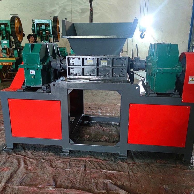 Wood Shredding Machine | Changzhou Liangru International Trade Co., Ltd.